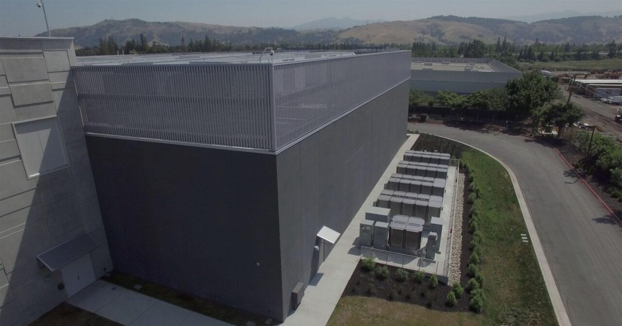 Data centers and fuel cells - Bloom Energy